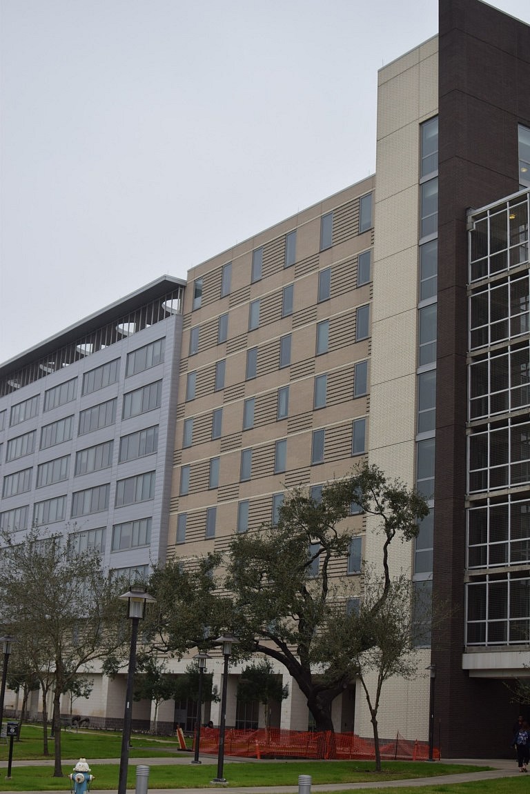 Your guide to UH's on-campus apartments and dorms