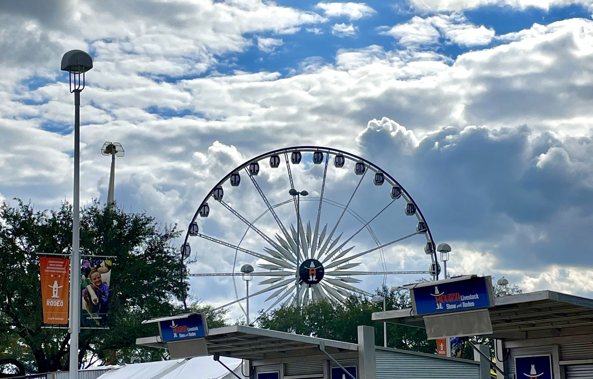 We tried these Rodeo Houston foods so you didn't have to - Cooglife